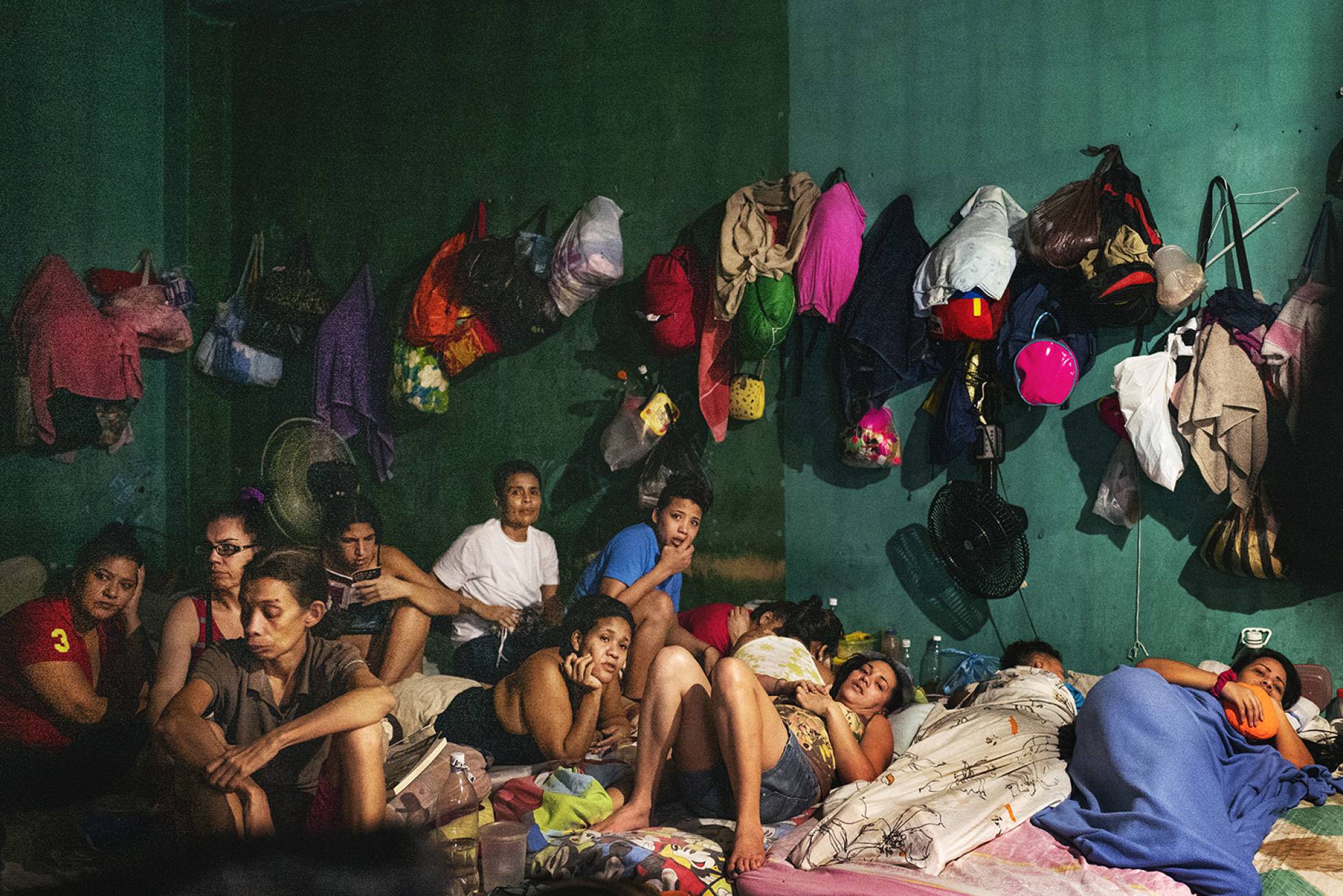 Dias Eternos - Women's Time in Venezuelan Prisons | Pulitzer Center