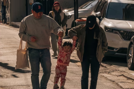 Anna Louie Sussman | Pulitzer Center