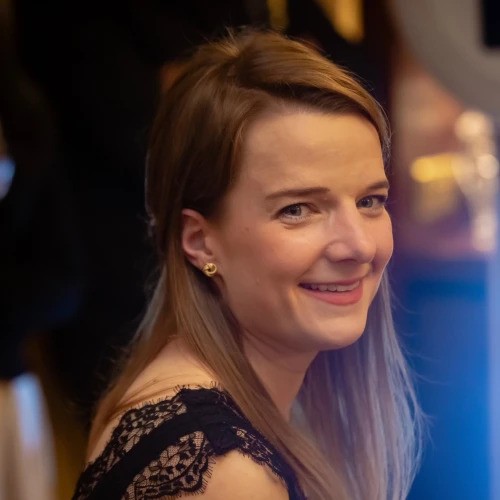 Emma Burrows | Pulitzer Center