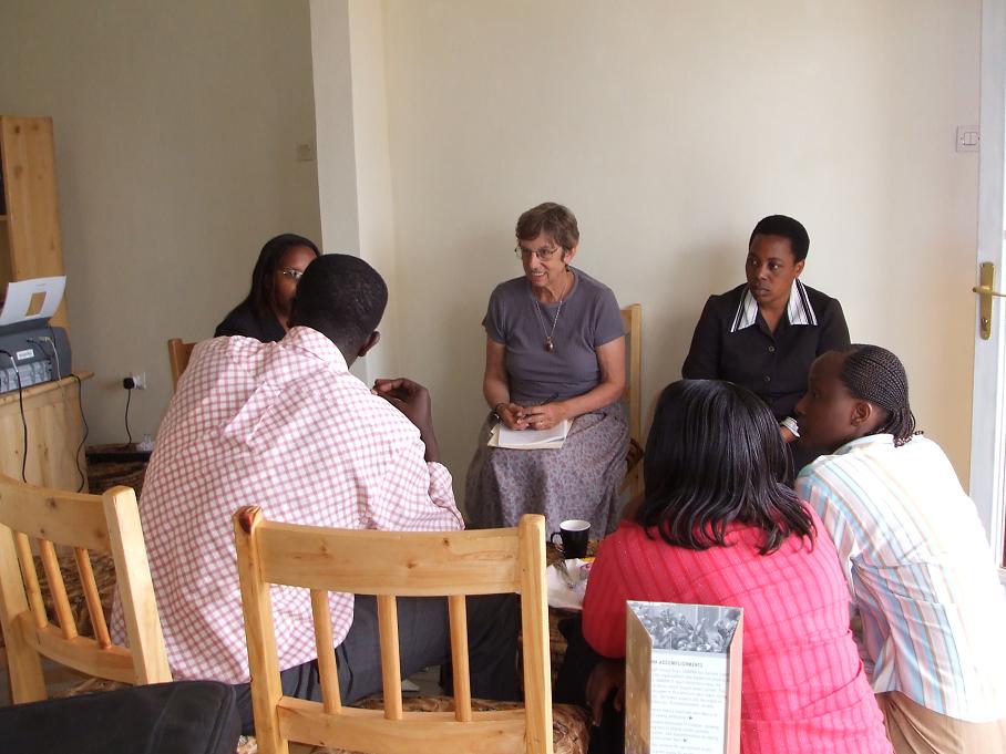 Rwanda: Teens Reaching Across a Divide | Pulitzer Center