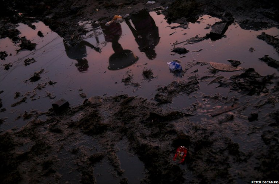 Ghana’s Kayayo: Reaching for a Better Life | Pulitzer Center