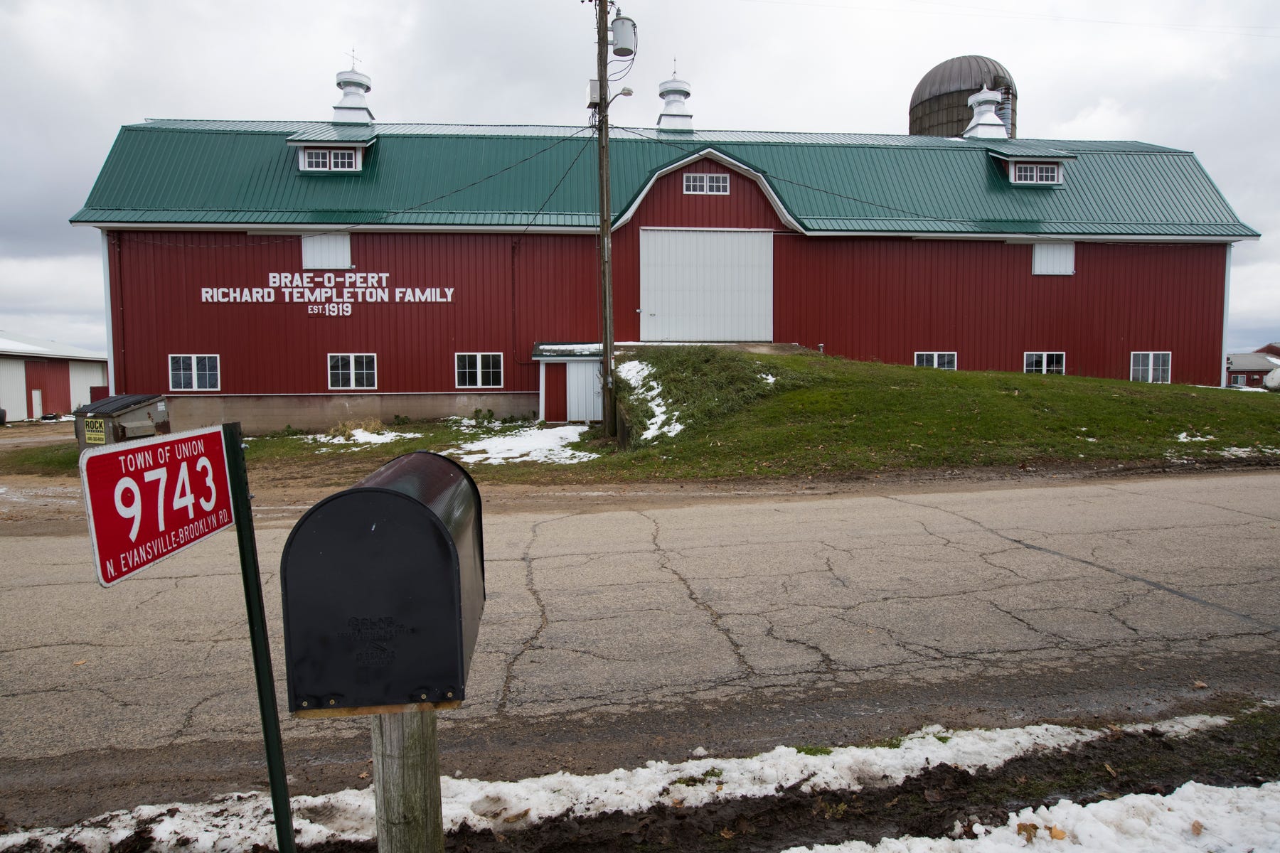 Wisconsin Leads the Nation in Dairy Farm Closures. Meet the Banker Who ...