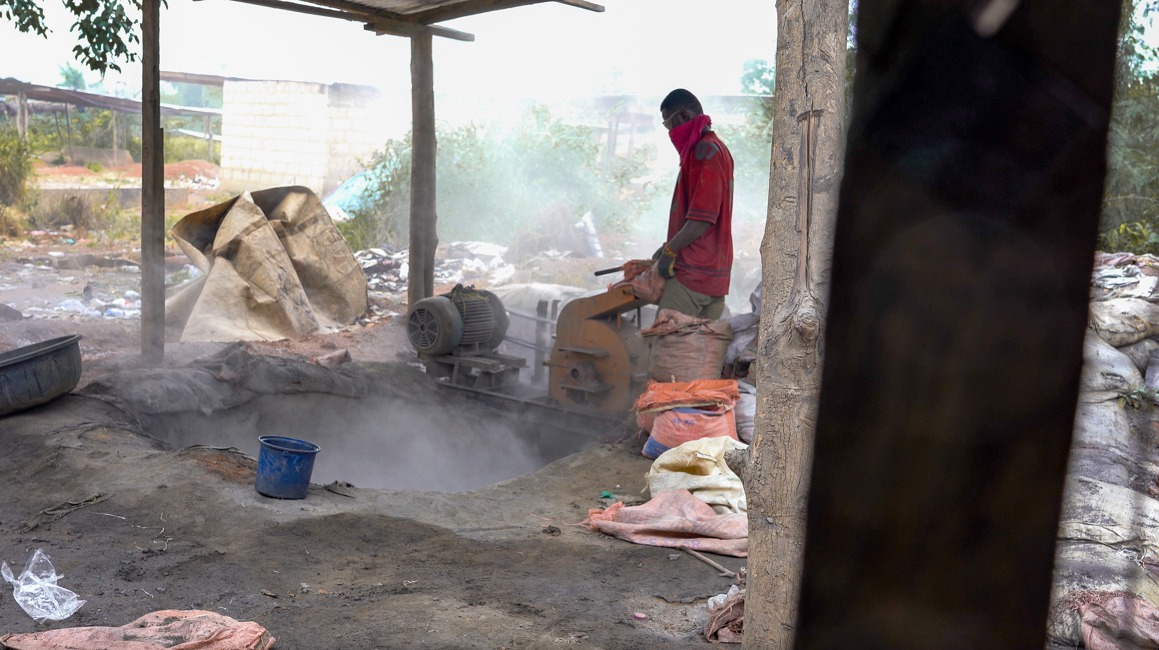 The Gold Kacha of Konongo | Pulitzer Center