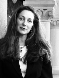 Julie McCarthy | Pulitzer Center