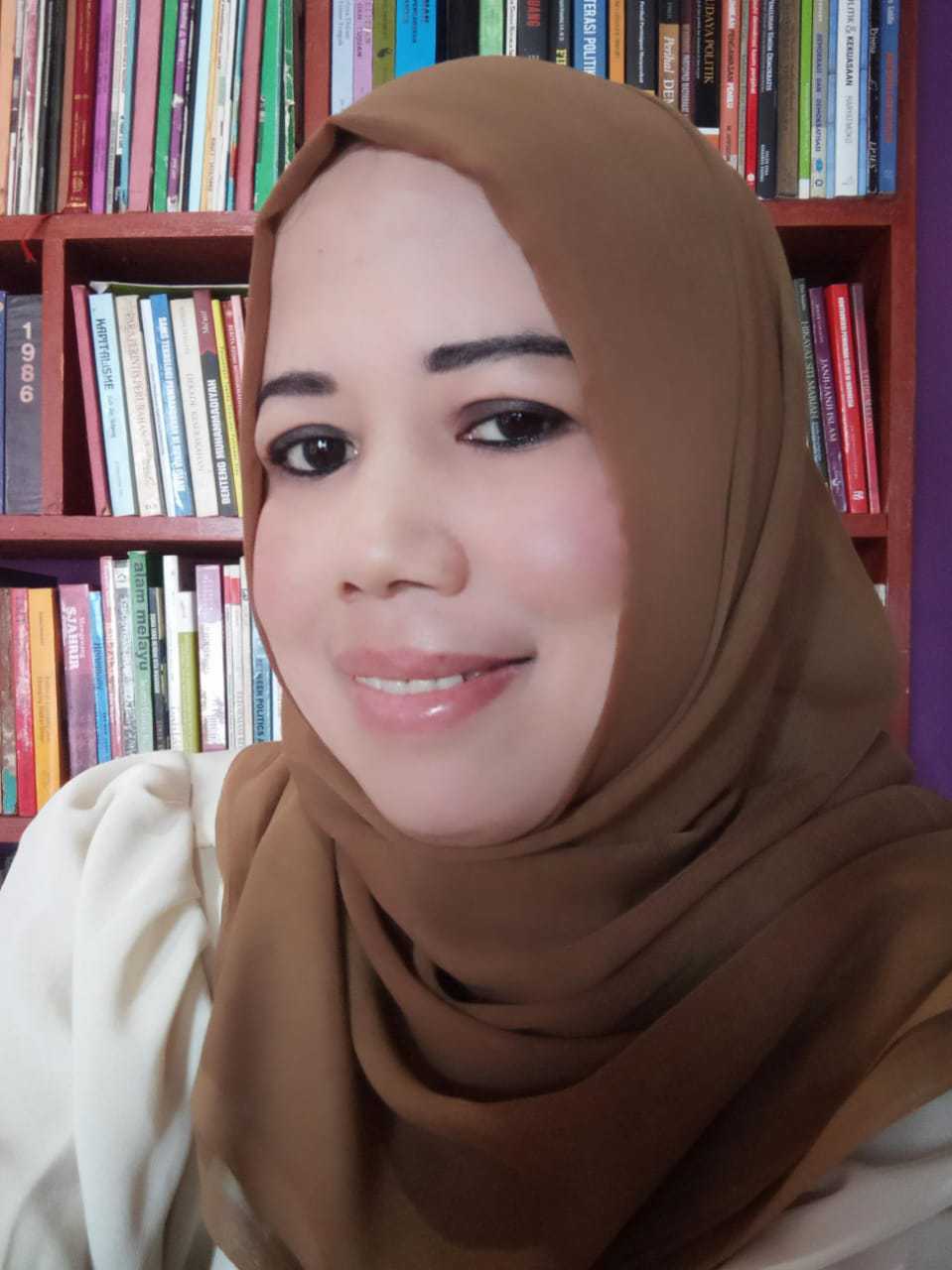 Dina Febriastuti | Pulitzer Center