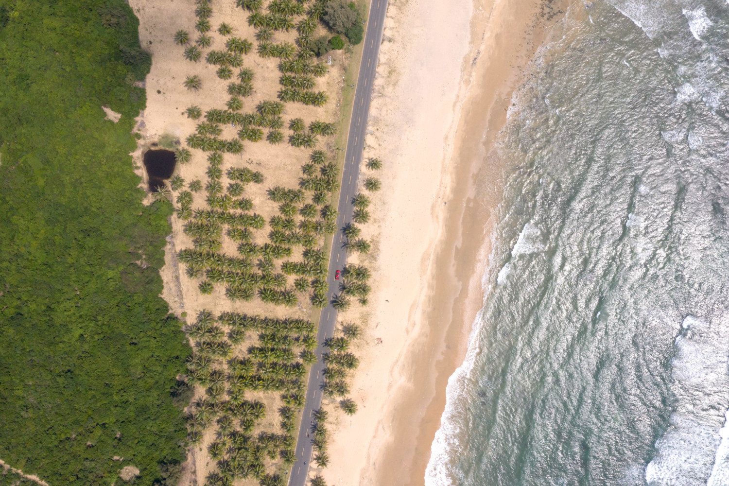 A Mirage of Luxury Built on Sand | Pulitzer Center