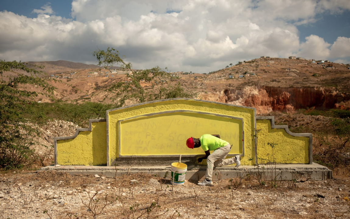 Beside a Vast Graveyard, a New City Rises in Haiti | Pulitzer Center