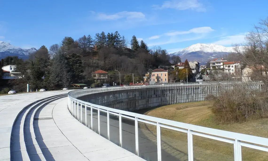 Italy: Olivetti Tries to Build the Ideal 'Human City' for its Workers ...