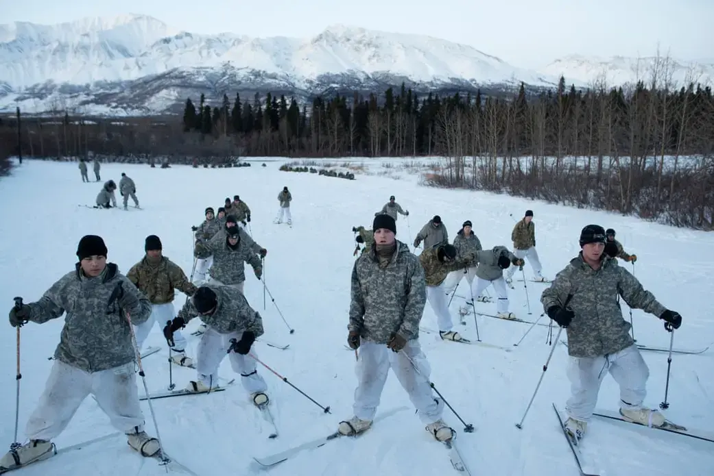 Freezing Cold War: Militaries Move in as Arctic Ice Retreats – Photo ...