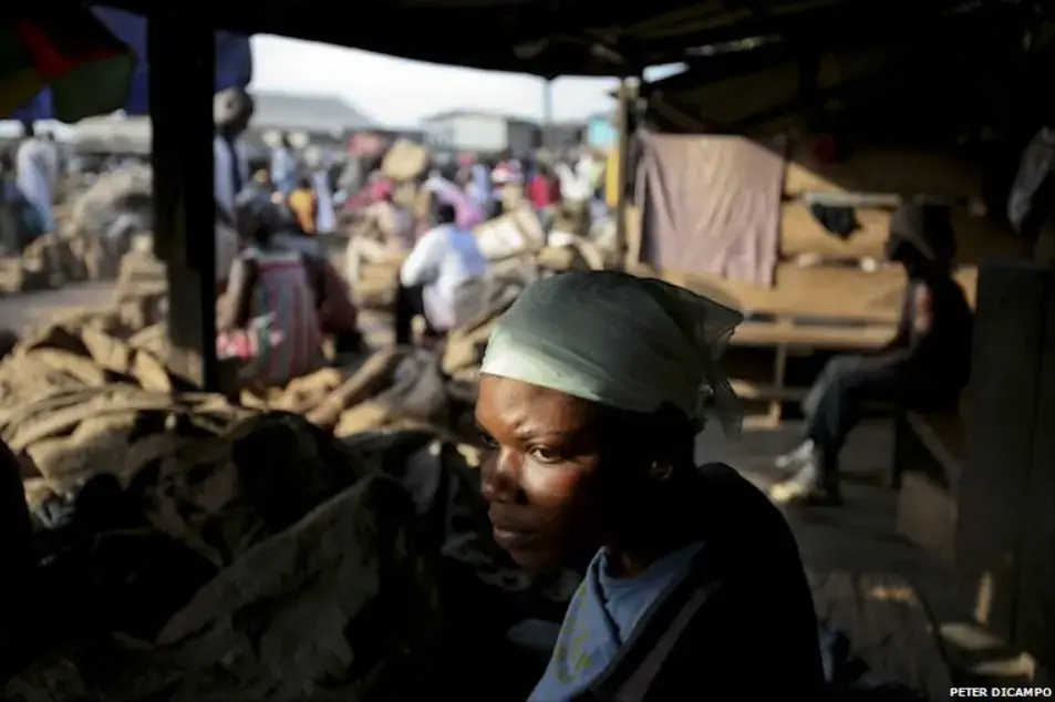 In Pictures: Ghana's Market Girls - the Kayayo | Pulitzer Center