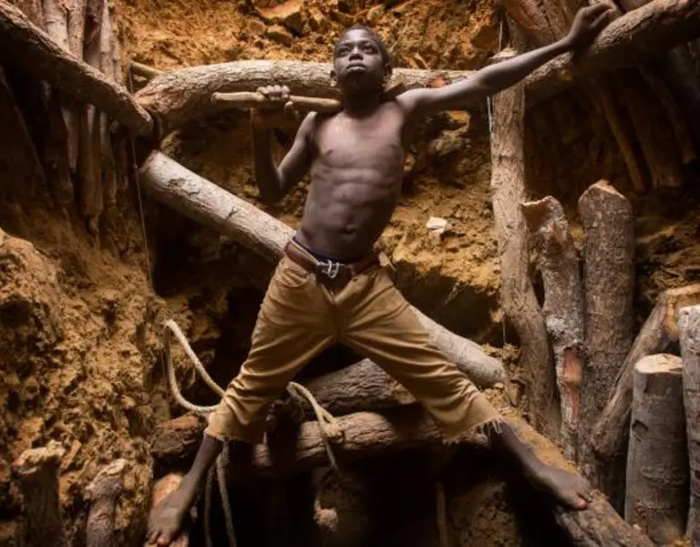 Q&A with Larry C. Price on His "Cost of Gold" Project | Pulitzer Center
