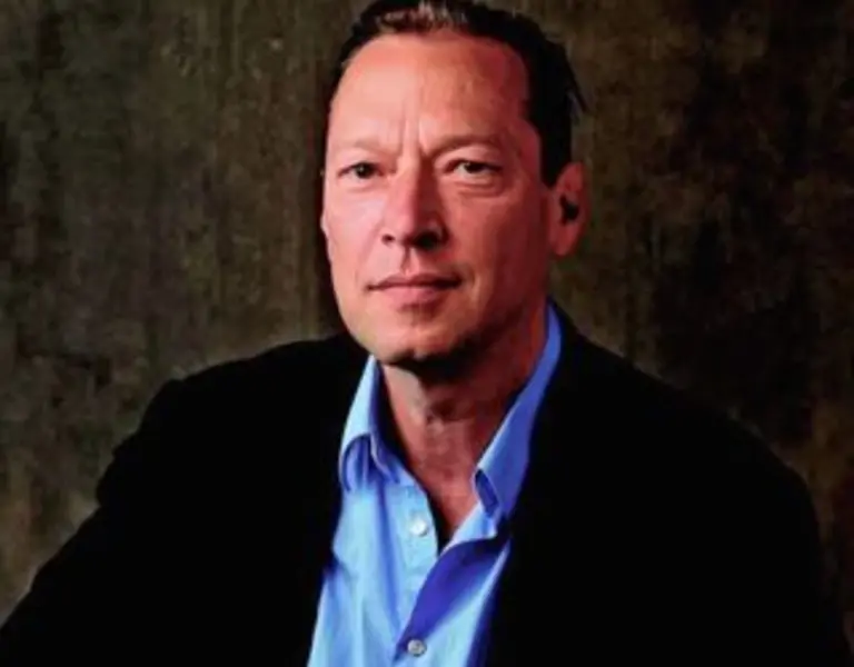 Detours Podcast Launches With Scott Anderson Interview | Pulitzer Center