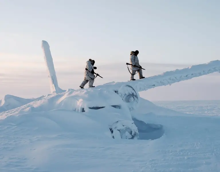 Freezing Cold War: Militaries Move in as Arctic Ice Retreats – Photo ...