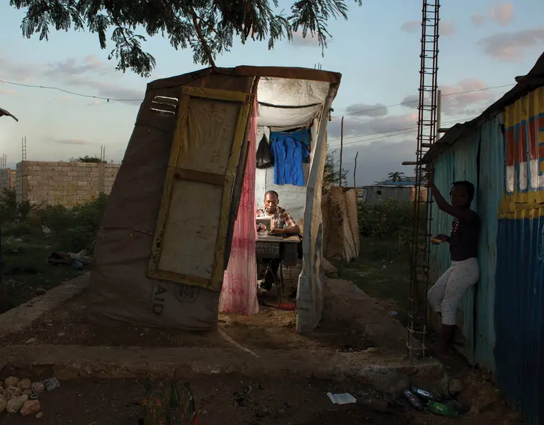 Allison Shelley Named FotoWeekDC's 2017 Grand Prize Winner | Pulitzer ...