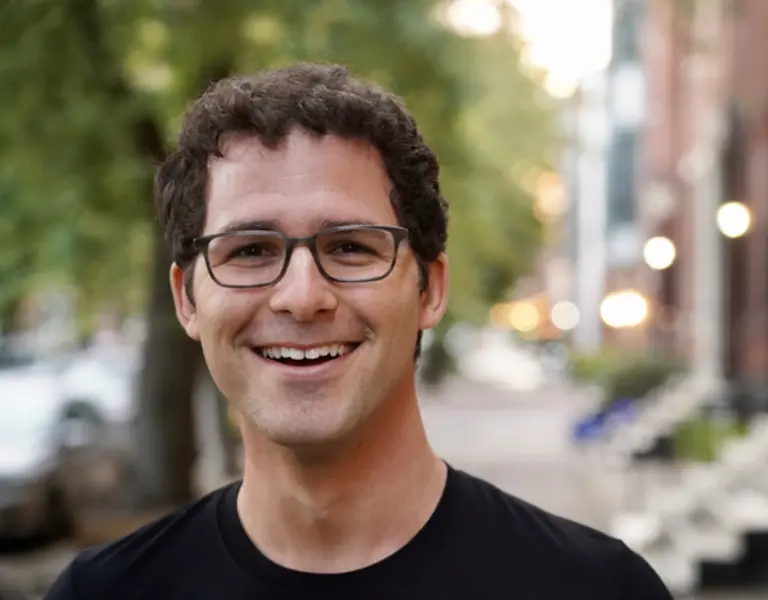 Brendan Lowe | Pulitzer Center