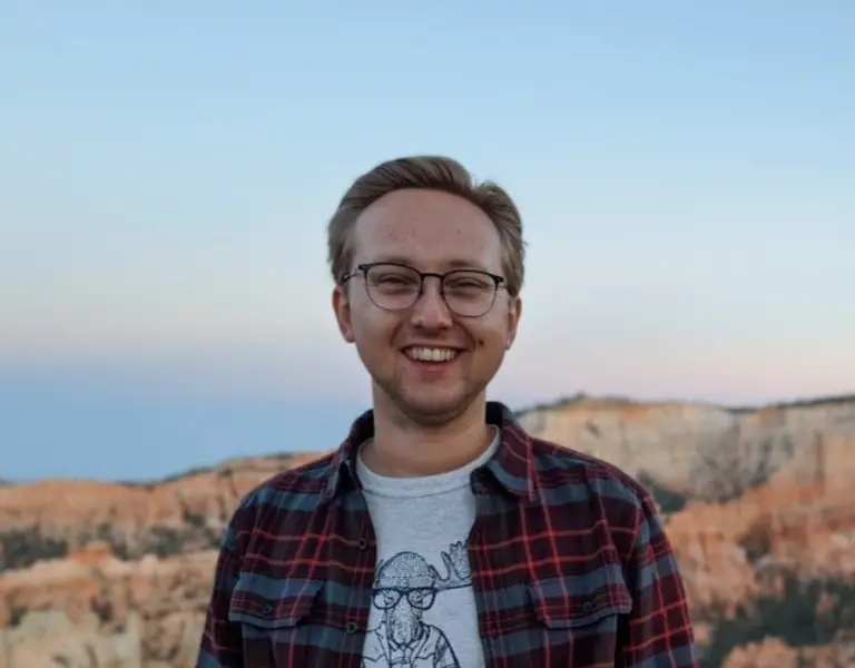 Christian Elliott | Pulitzer Center