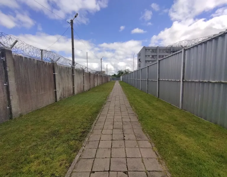 Incommunicado: Inside EU Migration Detention | Pulitzer Center