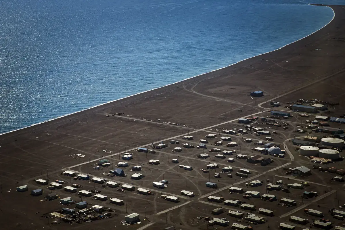 Whale Hunting in Alaska: Point Hope, the Village Caught between ...