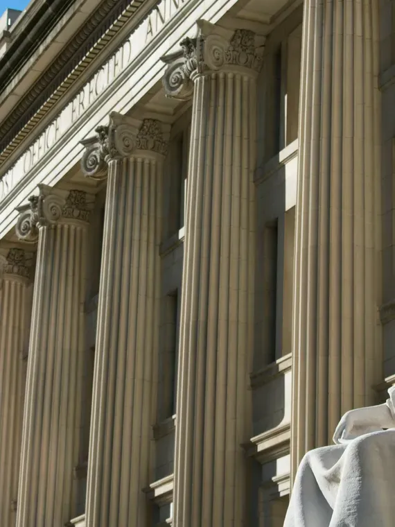 Help for Litigants Who Represent Themselves | Pulitzer Center