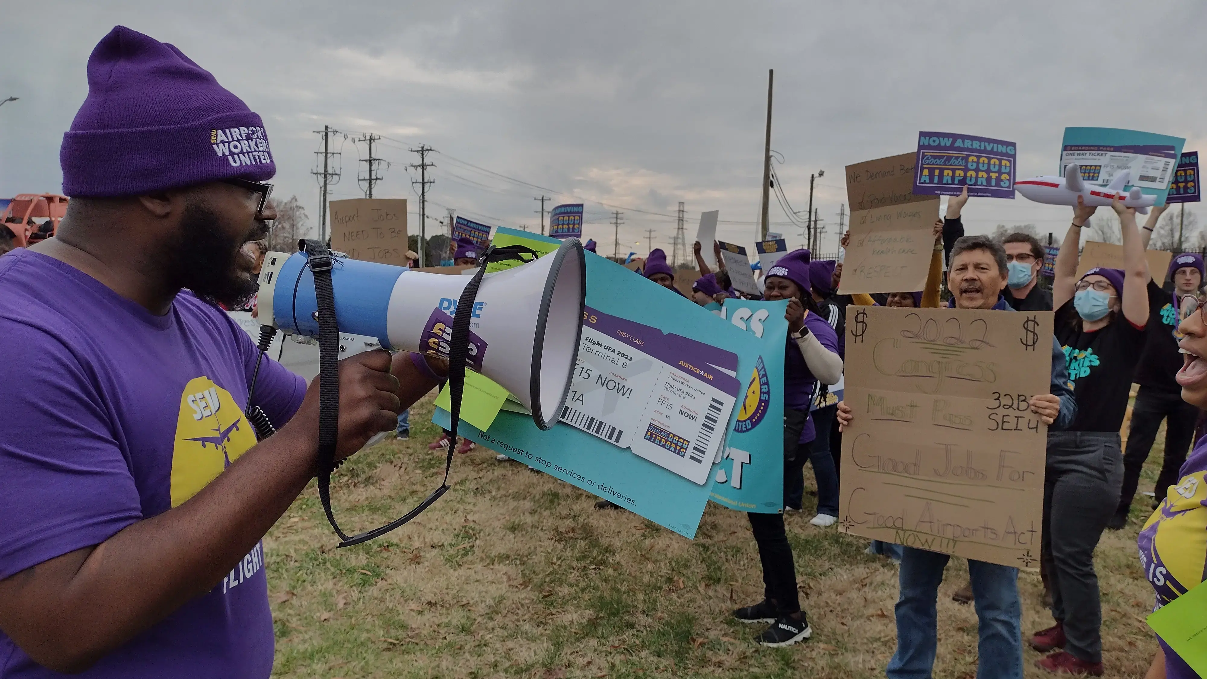 Even With Thinning Ranks, Unions Organize for Change | Pulitzer Center