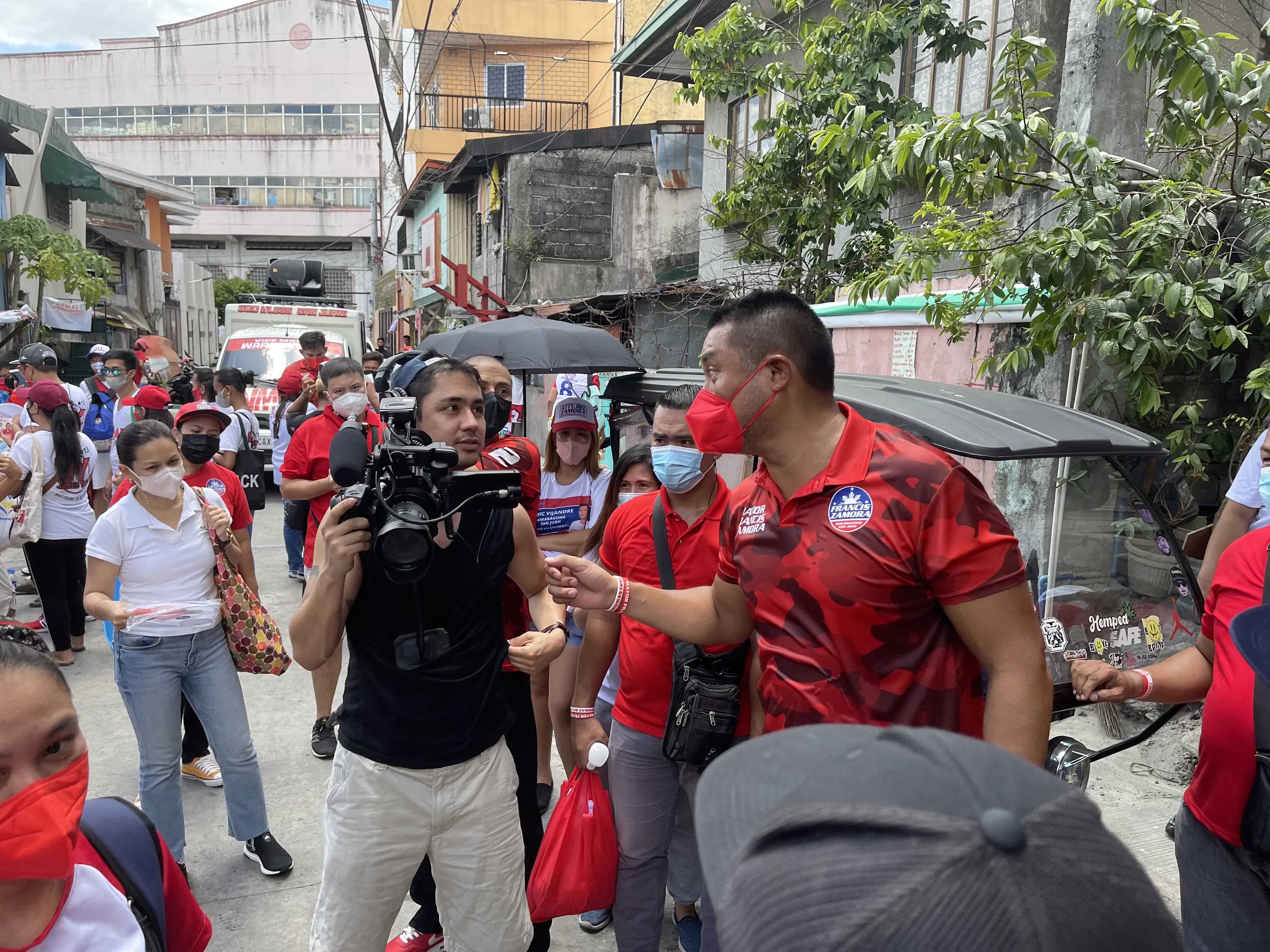 Observing Mike | Pulitzer Center