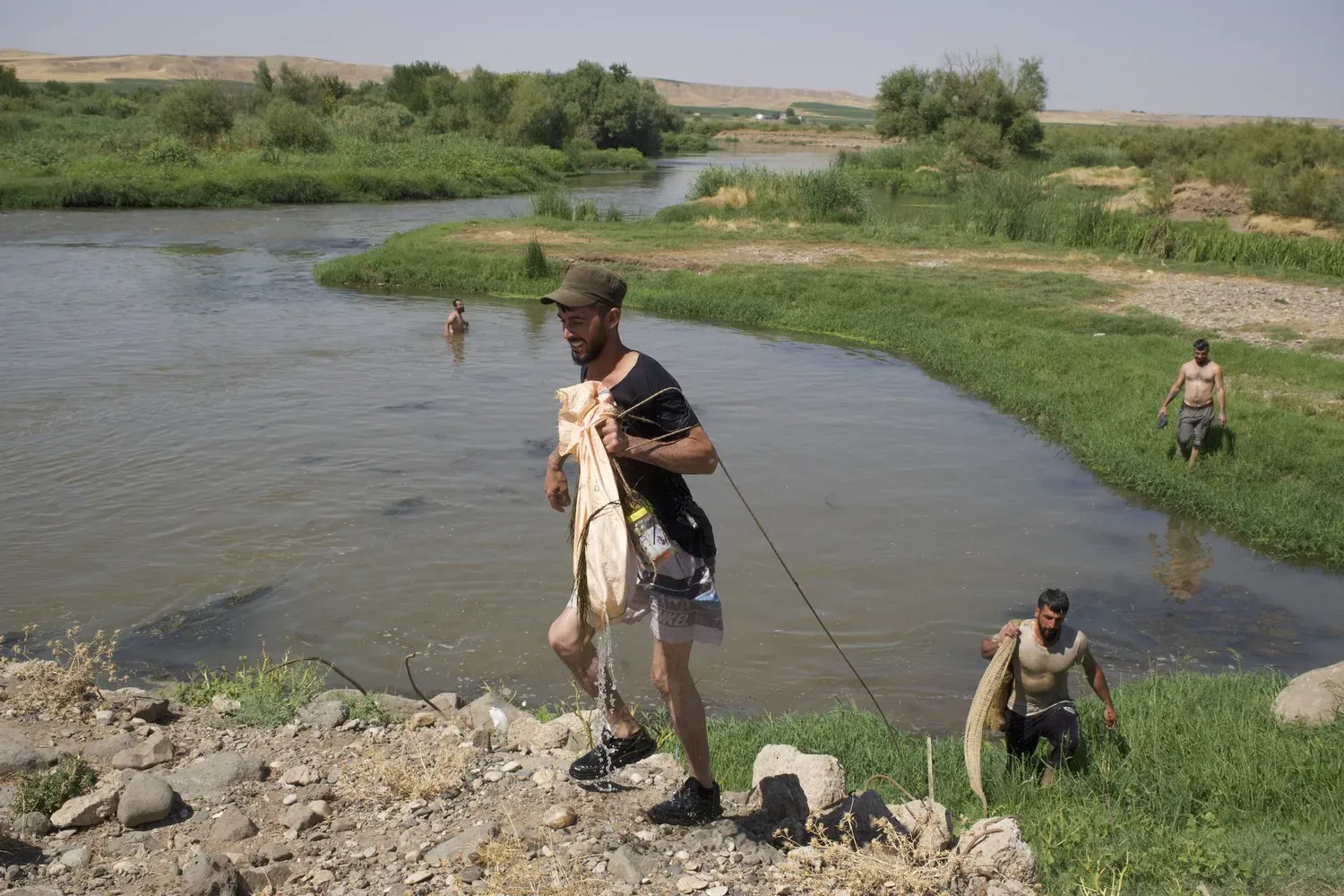 A Kurdish Photographer Records the Brutal Transformation of the Rivers ...