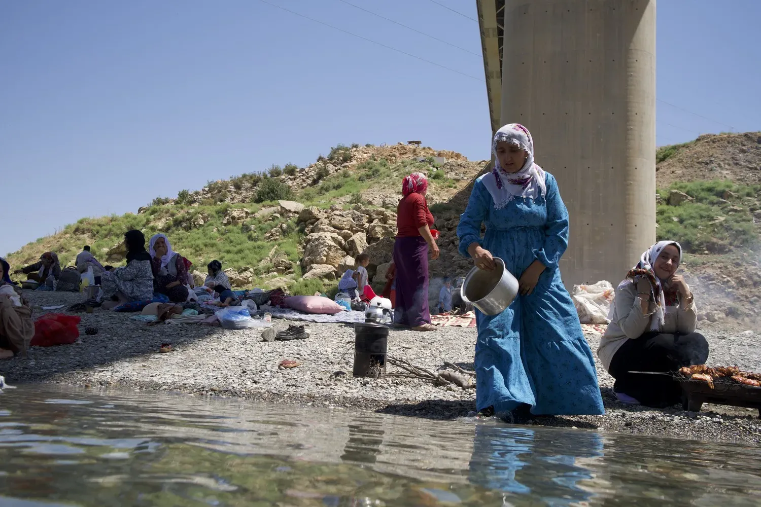 A Kurdish Photographer Records the Brutal Transformation of the Rivers ...