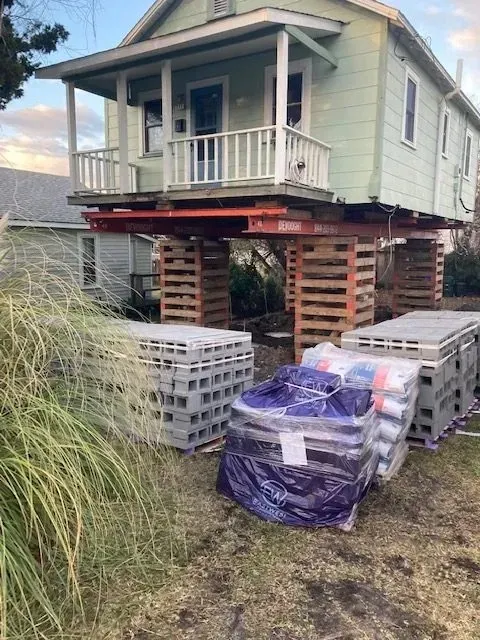 Rising Tides and Raising Houses | Pulitzer Center